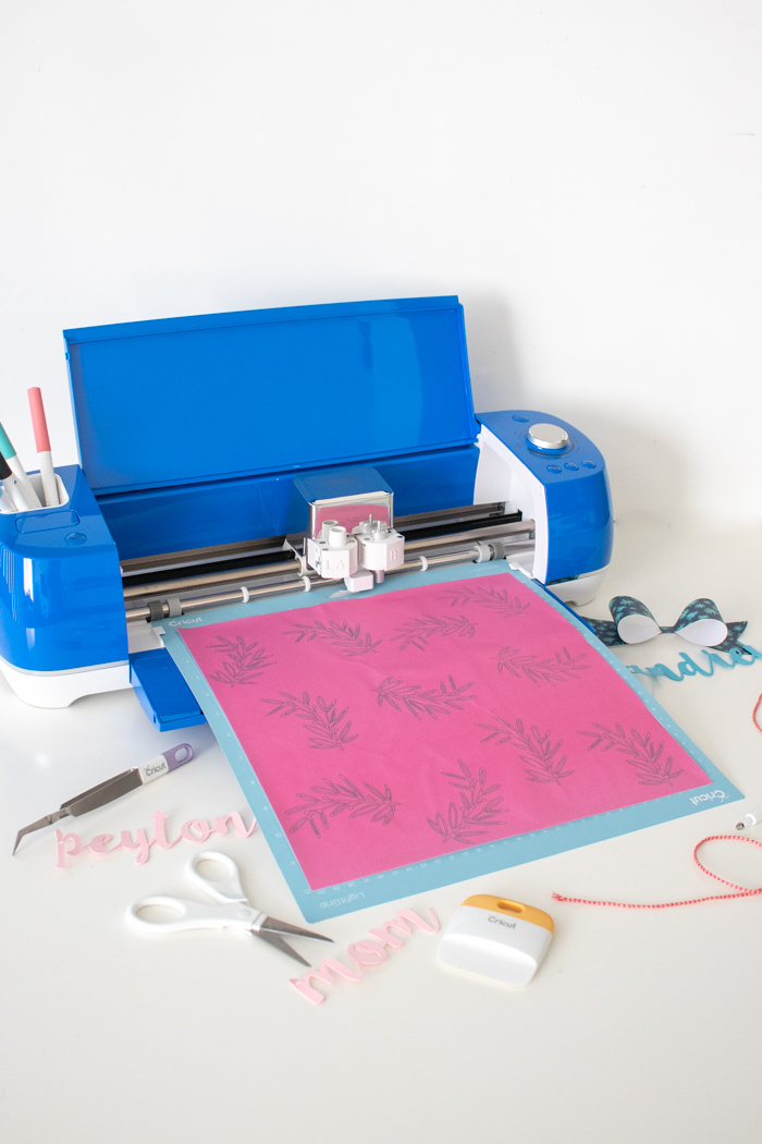 How to Customize Gift Wrap with Cricut Explore Air 2 (+ a Giveaway!)